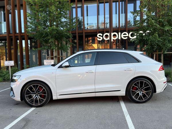 White Audi Q8 2021 in Kaunas, with an engine capacity of 3.00 L and mileage of 60 thousand km for 47999 €, photo 7 on AUTOMOTO.COM.LV