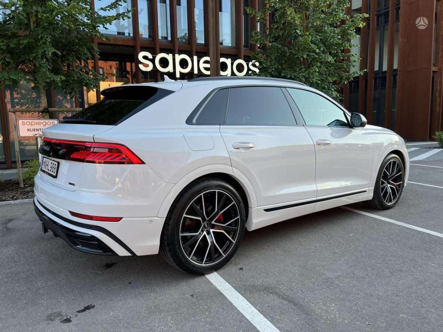 Balts Audi Q8 2021 Kauņa, ar dzinēja tilpumu 3.00 L un nobraukumu 60 tūkst. km par 47999 €, foto 12 vietnē AUTOMOTO.COM.LV