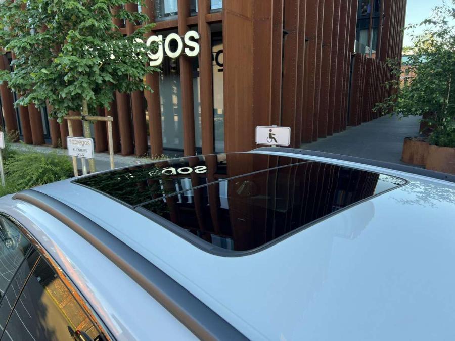 Balts Audi Q8 2021 Kauņa, ar dzinēja tilpumu 3.00 L un nobraukumu 60 tūkst. km par 47999 €, foto 16 vietnē AUTOMOTO.COM.LV
