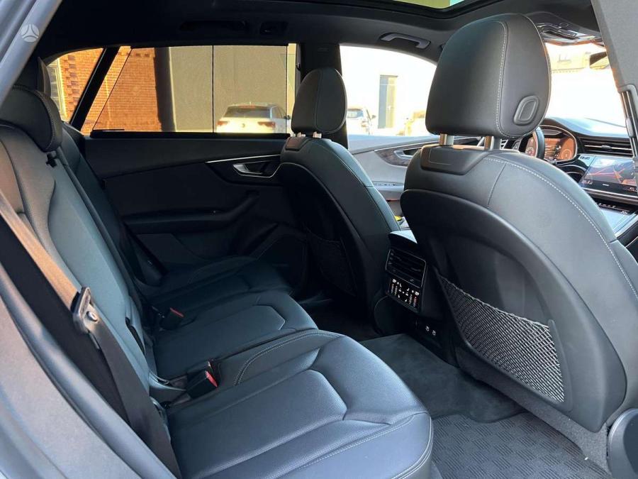 Balts Audi Q8 2021 Kauņa, ar dzinēja tilpumu 3.00 L un nobraukumu 60 tūkst. km par 47999 €, foto 24 vietnē AUTOMOTO.COM.LV