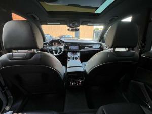 Balts Audi Q8 2021 Kauņa, ar dzinēja tilpumu 3.00 L un nobraukumu 60 tūkst. km par 47999 €, foto 26 vietnē AUTOMOTO.COM.LV