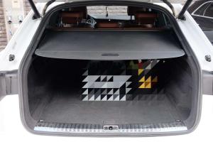 White Audi Q8 2021 in Vilnius, with an engine capacity of 2.97 L and mileage of 124 thousand km for 49999 €, photo 20 on AUTOMOTO.COM.LV