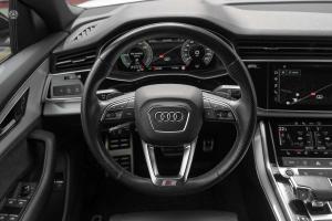 White Audi Q8 2021 in Vilnius, with an engine capacity of 3.00 L and mileage of 144 thousand km for 53900 €, photo 20 on AUTOMOTO.COM.LV