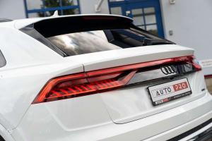 White Audi Q8 2021 in Vilnius, with an engine capacity of 3.00 L and mileage of 144 thousand km for 53900 €, photo 32 on AUTOMOTO.COM.LV