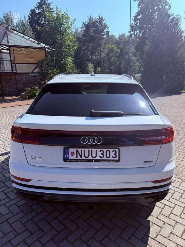White Audi Q8 2021 in Siauliai, with an engine capacity of 3.00 L and mileage of 80 thousand km for 55000 €, photo 6 on AUTOMOTO.COM.LV