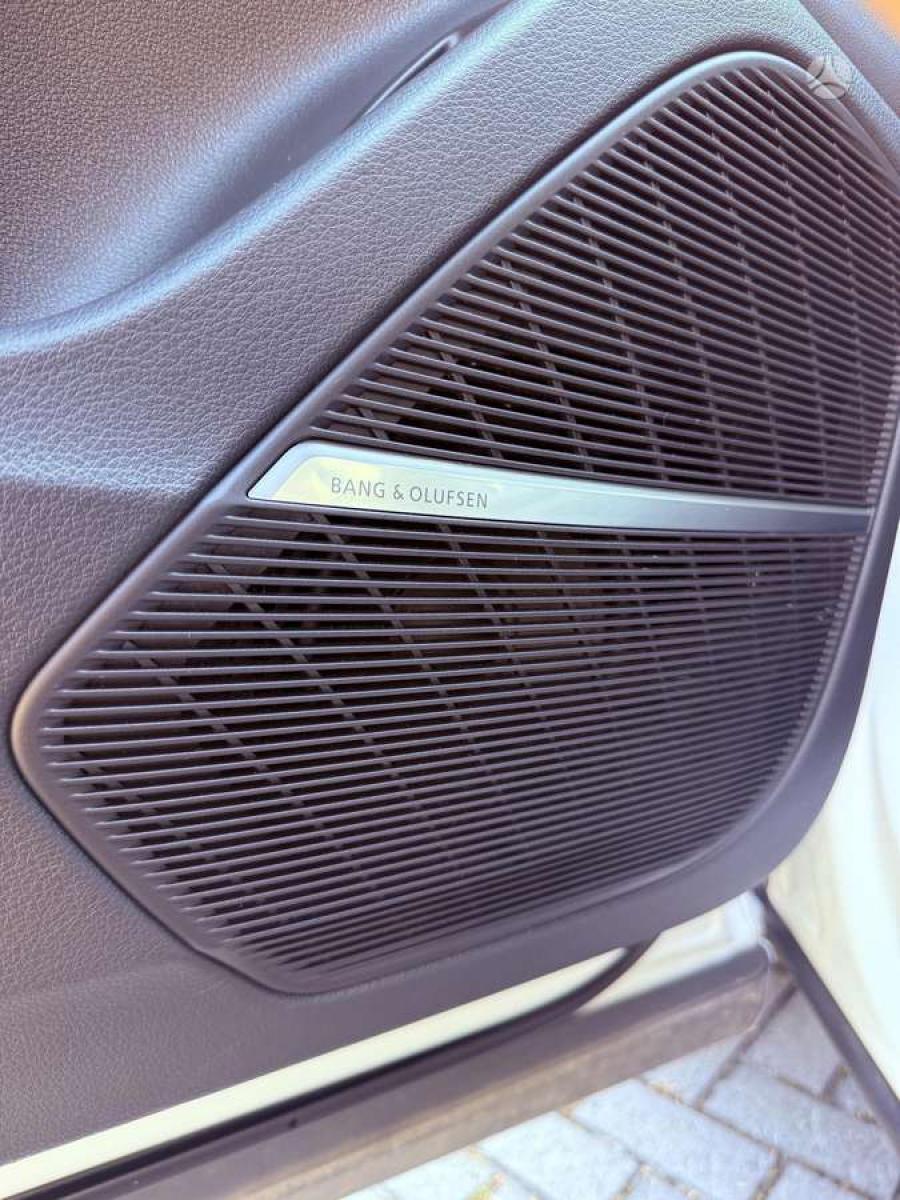 Balts Audi Q8 2021 Šauļi, ar dzinēja tilpumu 3.00 L un nobraukumu 80 tūkst. km par 55000 €, foto 16 vietnē AUTOMOTO.COM.LV