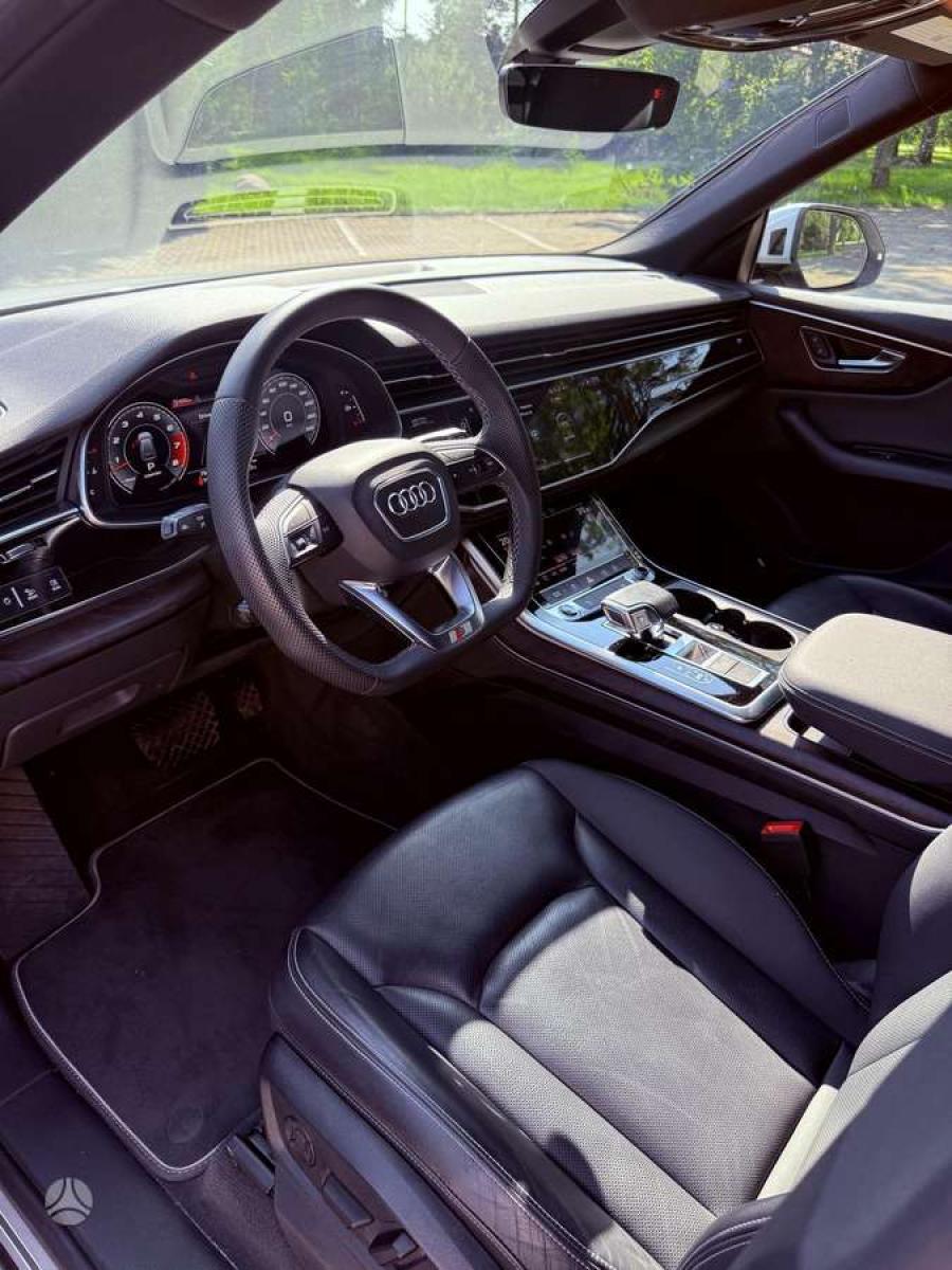 Balts Audi Q8 2021 Šauļi, ar dzinēja tilpumu 3.00 L un nobraukumu 80 tūkst. km par 55000 €, foto 17 vietnē AUTOMOTO.COM.LV
