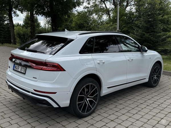 Balts Audi Q8 2021 Viļņa, ar dzinēja tilpumu 3.00 L un nobraukumu 115 tūkst. km par 40900 €, foto 6 vietnē AUTOMOTO.COM.LV