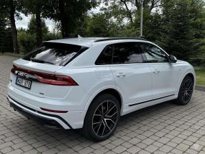 Balts Audi Q8 2021 Viļņa, ar dzinēja tilpumu 3.00 L un nobraukumu 115 tūkst. km par 40900 €, foto 6 vietnē AUTOMOTO.COM.LV