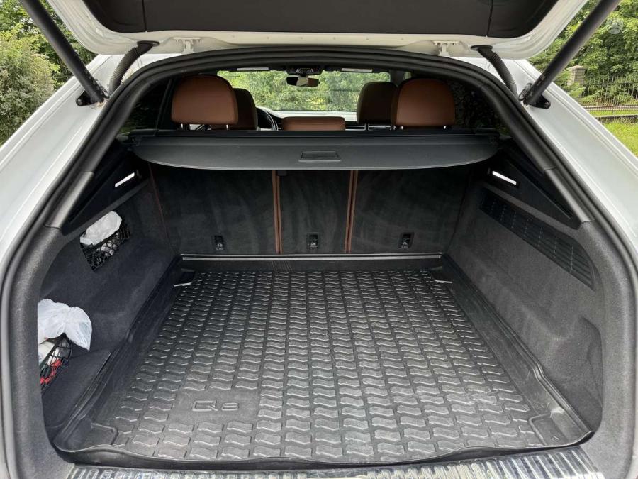 Balts Audi Q8 2021 Viļņa, ar dzinēja tilpumu 3.00 L un nobraukumu 115 tūkst. km par 40900 €, foto 15 vietnē AUTOMOTO.COM.LV