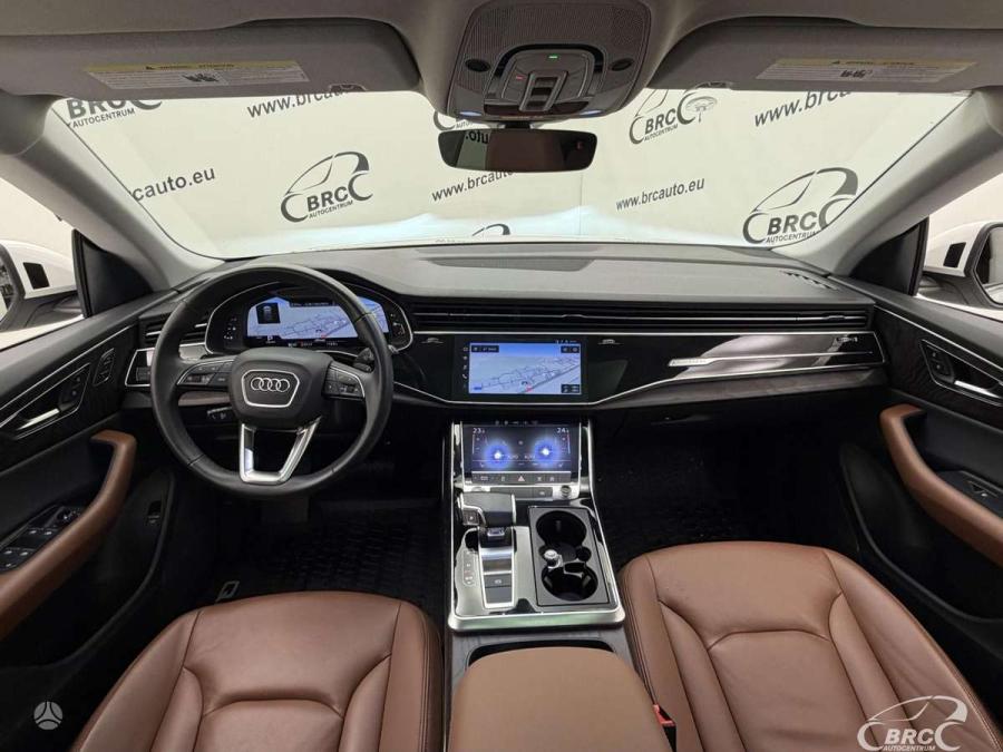 White Audi Q8 2022 in Vilnius, with an engine capacity of 3.00 L and mileage of 24 thousand km for 55900 €, photo 4 on AUTOMOTO.COM.LV