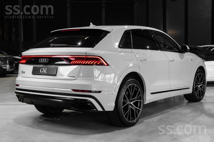 White Audi Q8 2022 in Riga, with an engine capacity of 3.00 L and mileage of 83 thousand km for 50457 €, photo 5 on AUTOMOTO.COM.LV