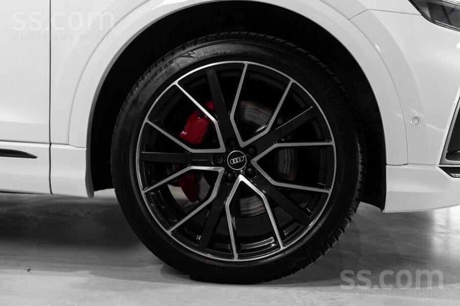 White Audi Q8 2022 in Riga, with an engine capacity of 3.00 L and mileage of 83 thousand km for 50457 €, photo 8 on AUTOMOTO.COM.LV