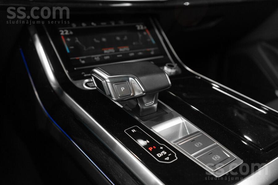White Audi Q8 2022 in Riga, with an engine capacity of 3.00 L and mileage of 83 thousand km for 50457 €, photo 33 on AUTOMOTO.COM.LV