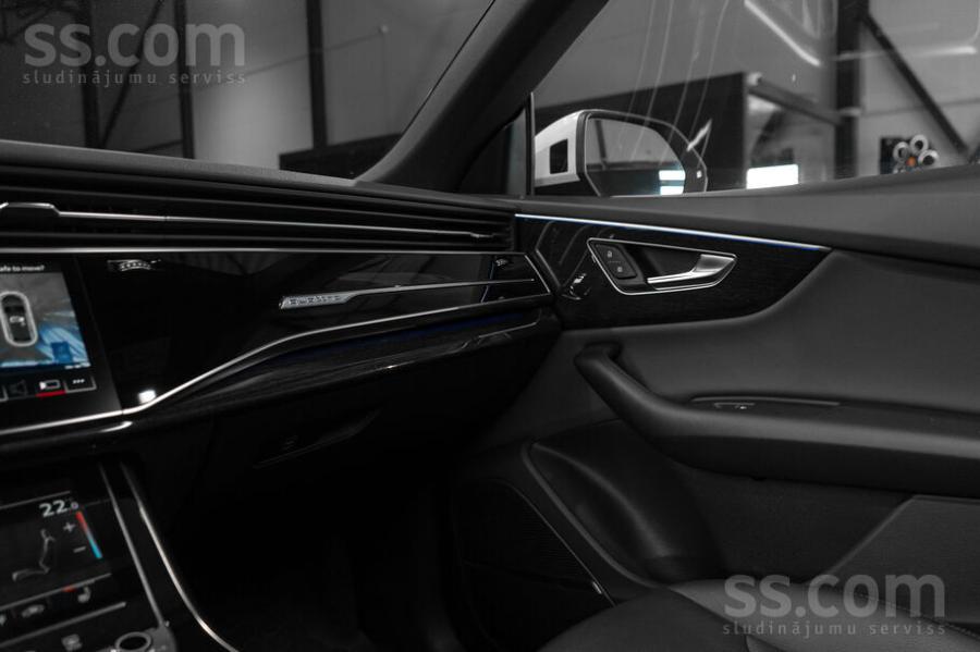 White Audi Q8 2022 in Riga, with an engine capacity of 3.00 L and mileage of 83 thousand km for 50457 €, photo 34 on AUTOMOTO.COM.LV