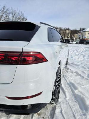 White Audi Q8 2024 in Kaunas, with an engine capacity of 2.97 L and mileage of 69 thousand km for 81900 €, photo 34 on AUTOMOTO.COM.LV