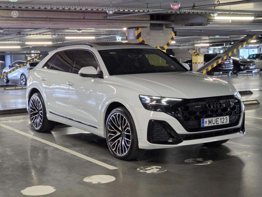 White Audi Q8 2024 in Kaunas, with an engine capacity of 2.97 L and mileage of 81 thousand km for 76900 €, photo 1 on AUTOMOTO.COM.LV