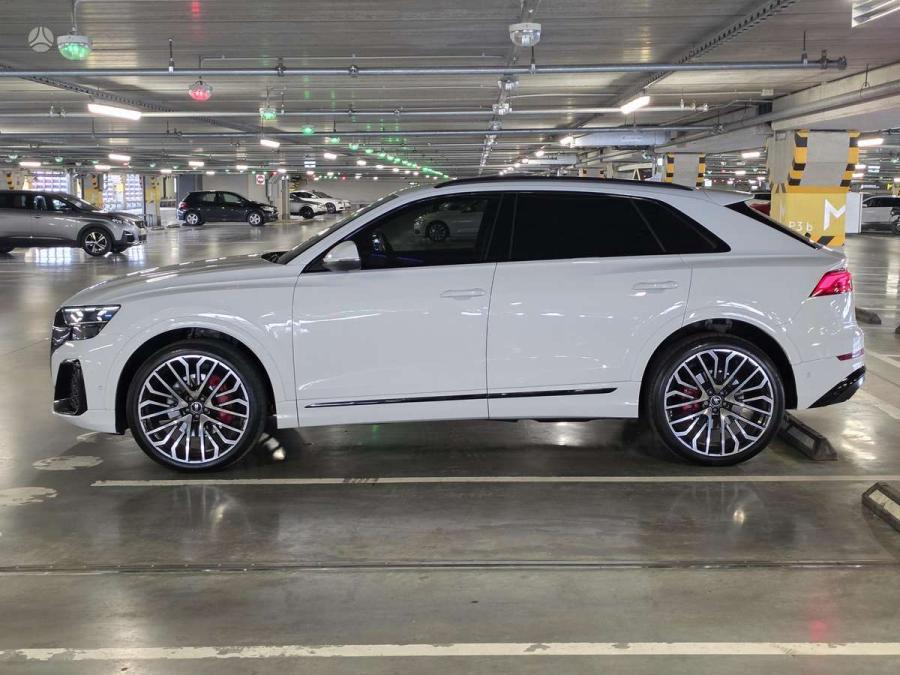White Audi Q8 2024 in Kaunas, with an engine capacity of 2.97 L and mileage of 81 thousand km for 76900 €, photo 5 on AUTOMOTO.COM.LV