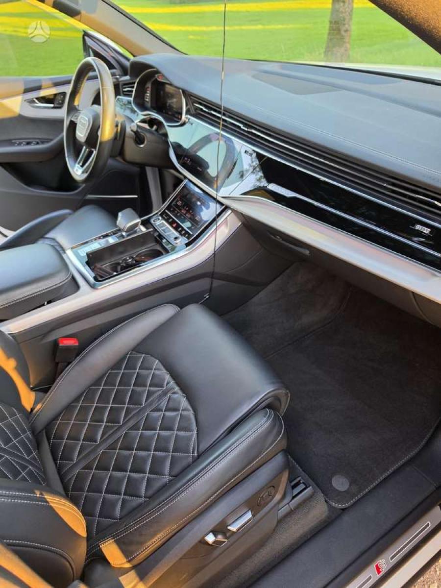 White Audi Q8 2024 in Kaunas, with an engine capacity of 2.97 L and mileage of 81 thousand km for 76900 €, photo 36 on AUTOMOTO.COM.LV