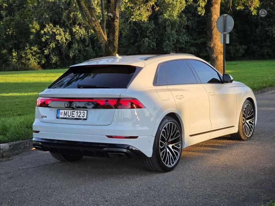 White Audi Q8 2024 in Kaunas, with an engine capacity of 2.97 L and mileage of 81 thousand km for 76900 €, photo 44 on AUTOMOTO.COM.LV