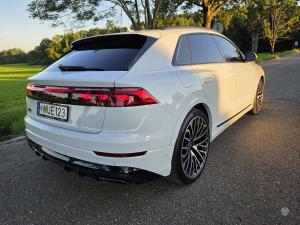 White Audi Q8 2024 in Kaunas, with an engine capacity of 2.97 L and mileage of 81 thousand km for 76900 €, photo 50 on AUTOMOTO.COM.LV
