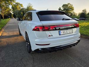 White Audi Q8 2024 in Kaunas, with an engine capacity of 2.97 L and mileage of 81 thousand km for 76900 €, photo 51 on AUTOMOTO.COM.LV
