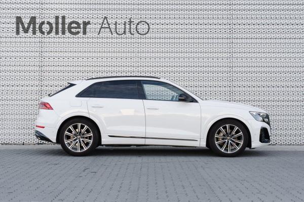 White Audi Q8 2024 in Marupe, with an engine capacity of 3.00 L and mileage of 23 thousand km for 67000 €, photo 6 on AUTOMOTO.COM.LV