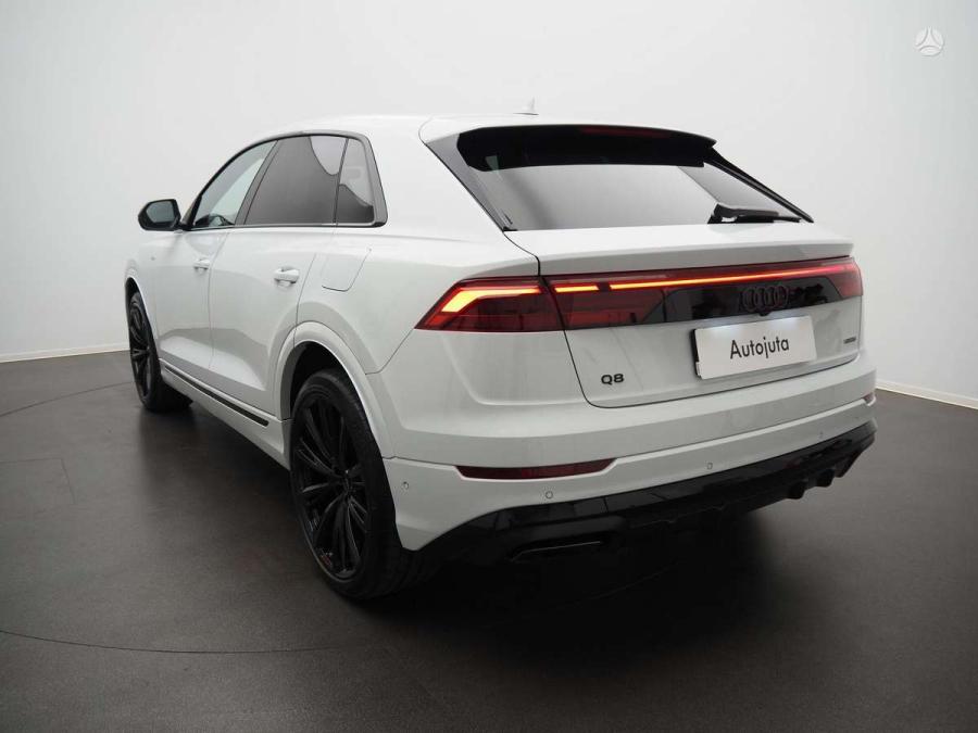 Balts Audi Q8 2025 Viļņa, ar dzinēja tilpumu 3.00 L un nobraukumu 11 tūkst. km par 89900 €, foto 7 vietnē AUTOMOTO.COM.LV