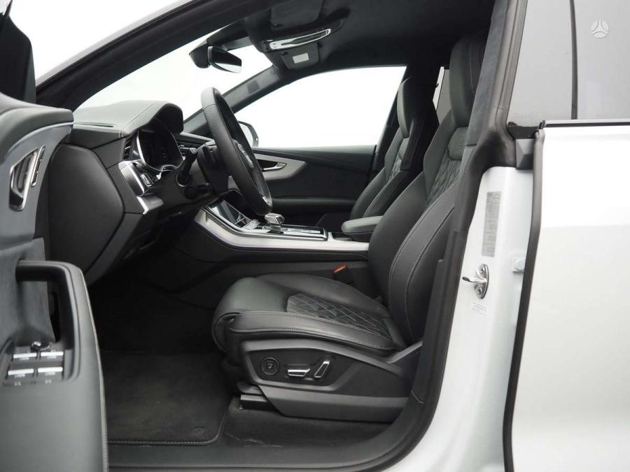 Balts Audi Q8 2025 Viļņa, ar dzinēja tilpumu 3.00 L un nobraukumu 11 tūkst. km par 89900 €, foto 9 vietnē AUTOMOTO.COM.LV
