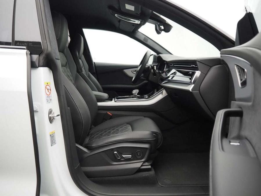 Balts Audi Q8 2025 Viļņa, ar dzinēja tilpumu 3.00 L un nobraukumu 11 tūkst. km par 89900 €, foto 13 vietnē AUTOMOTO.COM.LV
