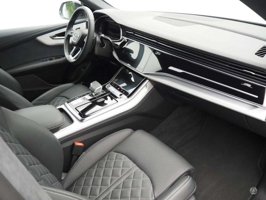 Balts Audi Q8 2025 Viļņa, ar dzinēja tilpumu 3.00 L un nobraukumu 11 tūkst. km par 89900 €, foto 15 vietnē AUTOMOTO.COM.LV