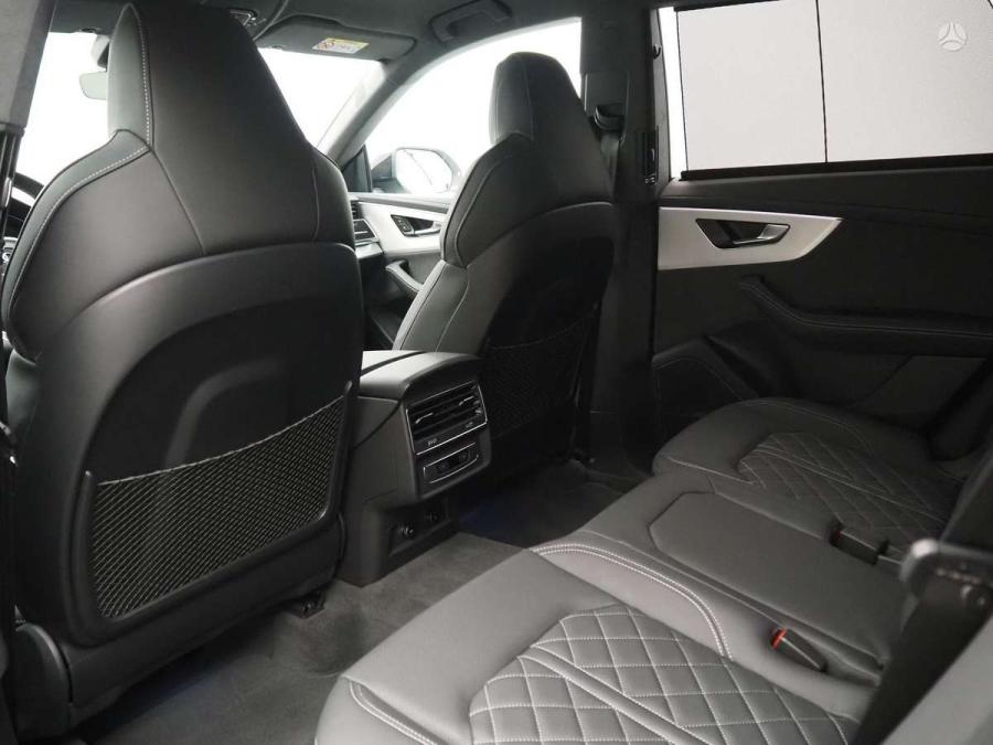 Balts Audi Q8 2025 Viļņa, ar dzinēja tilpumu 3.00 L un nobraukumu 11 tūkst. km par 89900 €, foto 19 vietnē AUTOMOTO.COM.LV