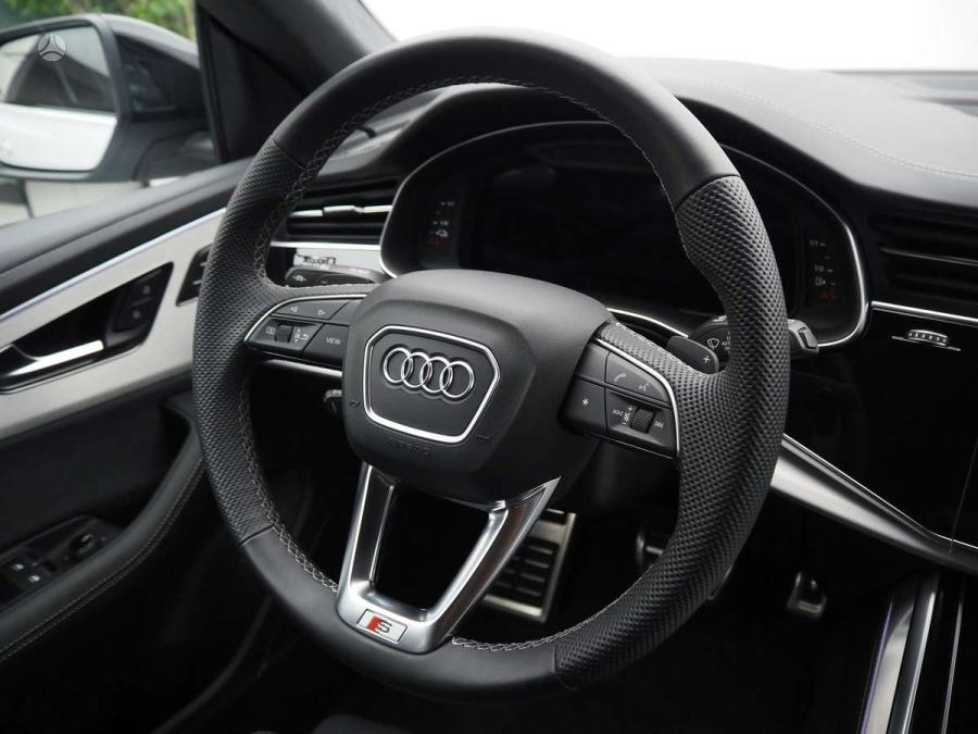 Balts Audi Q8 2025 Viļņa, ar dzinēja tilpumu 3.00 L un nobraukumu 11 tūkst. km par 89900 €, foto 23 vietnē AUTOMOTO.COM.LV