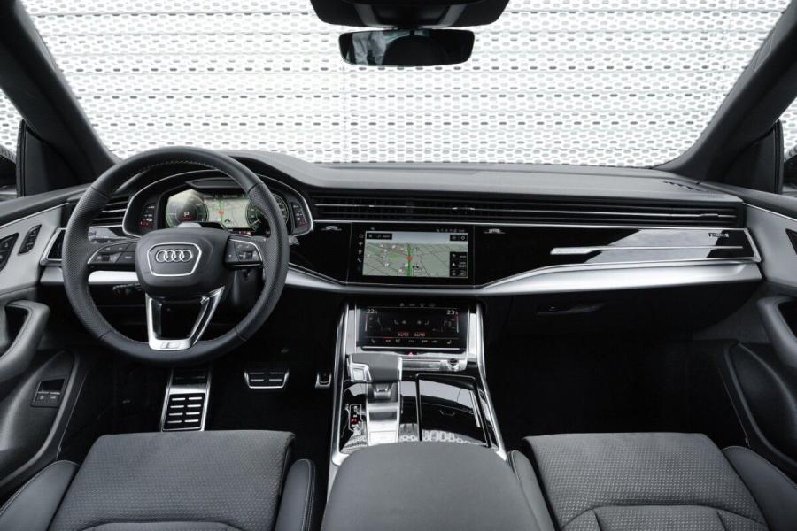 Balts Audi Q8 2026 Mārupe, ar dzinēja tilpumu 3.00 L un nobraukumu 0 tūkst. km par 85900 €, foto 7 vietnē AUTOMOTO.COM.LV