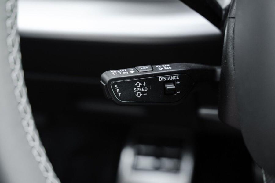 Balts Audi Q8 2026 Mārupe, ar dzinēja tilpumu 3.00 L un nobraukumu 0 tūkst. km par 85900 €, foto 16 vietnē AUTOMOTO.COM.LV