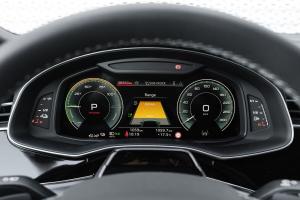 Balts Audi Q8 2026 Mārupe, ar dzinēja tilpumu 3.00 L un nobraukumu 0 tūkst. km par 85900 €, foto 19 vietnē AUTOMOTO.COM.LV