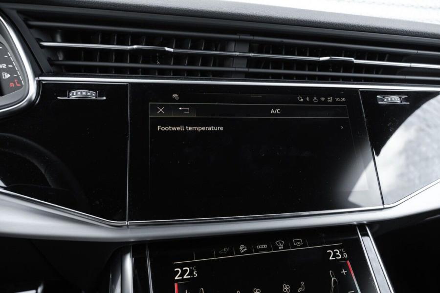 Balts Audi Q8 2026 Mārupe, ar dzinēja tilpumu 3.00 L un nobraukumu 0 tūkst. km par 85900 €, foto 23 vietnē AUTOMOTO.COM.LV