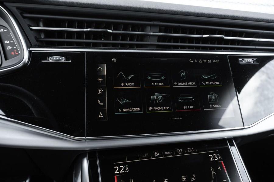 Balts Audi Q8 2026 Mārupe, ar dzinēja tilpumu 3.00 L un nobraukumu 0 tūkst. km par 85900 €, foto 24 vietnē AUTOMOTO.COM.LV
