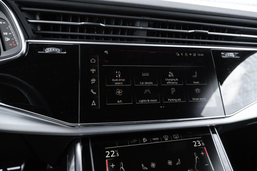 Balts Audi Q8 2026 Mārupe, ar dzinēja tilpumu 3.00 L un nobraukumu 0 tūkst. km par 85900 €, foto 25 vietnē AUTOMOTO.COM.LV