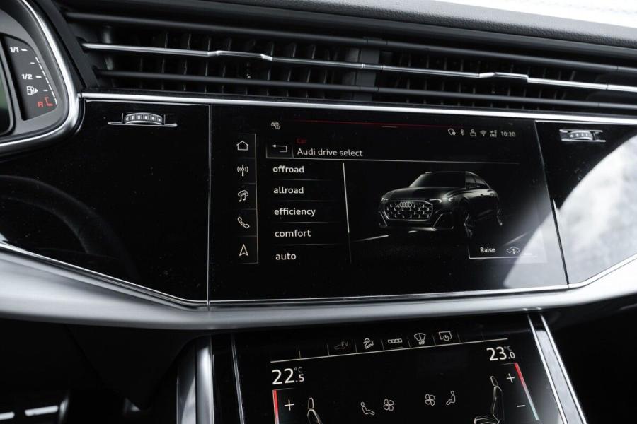 Balts Audi Q8 2026 Mārupe, ar dzinēja tilpumu 3.00 L un nobraukumu 0 tūkst. km par 85900 €, foto 27 vietnē AUTOMOTO.COM.LV