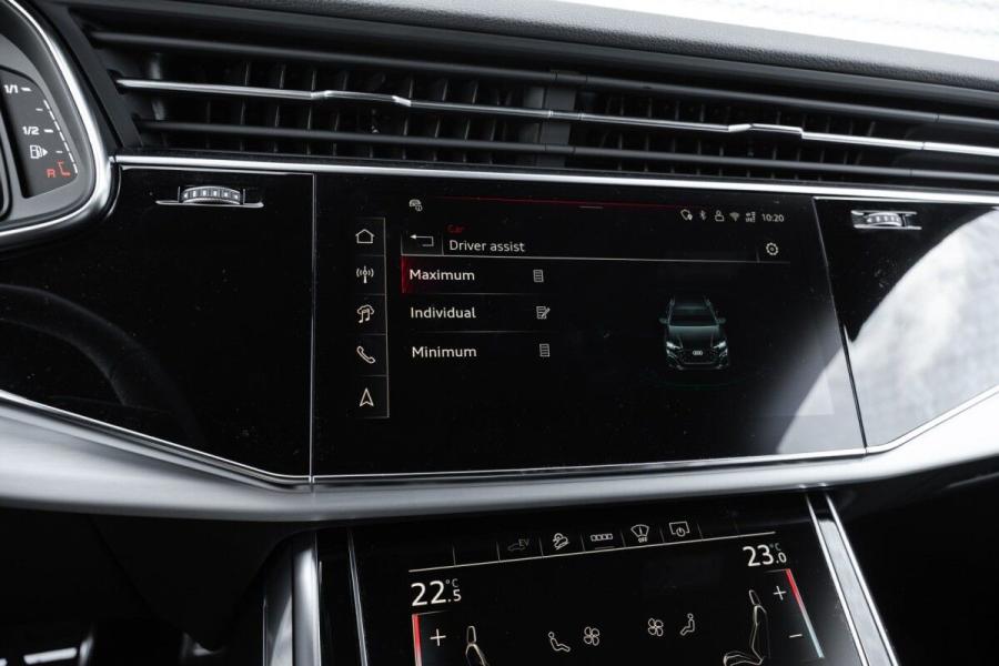 Balts Audi Q8 2026 Mārupe, ar dzinēja tilpumu 3.00 L un nobraukumu 0 tūkst. km par 85900 €, foto 28 vietnē AUTOMOTO.COM.LV