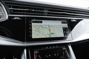 Balts Audi Q8 2026 Mārupe, ar dzinēja tilpumu 3.00 L un nobraukumu 0 tūkst. km par 85900 €, foto 34 vietnē AUTOMOTO.COM.LV