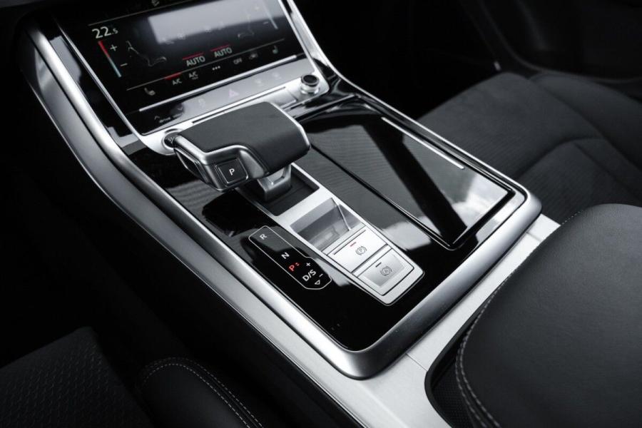 Balts Audi Q8 2026 Mārupe, ar dzinēja tilpumu 3.00 L un nobraukumu 0 tūkst. km par 85900 €, foto 36 vietnē AUTOMOTO.COM.LV