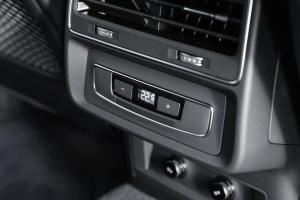 Balts Audi Q8 2026 Mārupe, ar dzinēja tilpumu 3.00 L un nobraukumu 0 tūkst. km par 85900 €, foto 38 vietnē AUTOMOTO.COM.LV