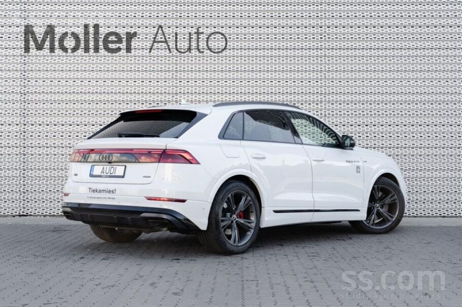 White Audi Q8 2026 in Riga, with an engine capacity of 3.00 L and mileage of 0 thousand km for 85900 €, photo 5 on AUTOMOTO.COM.LV