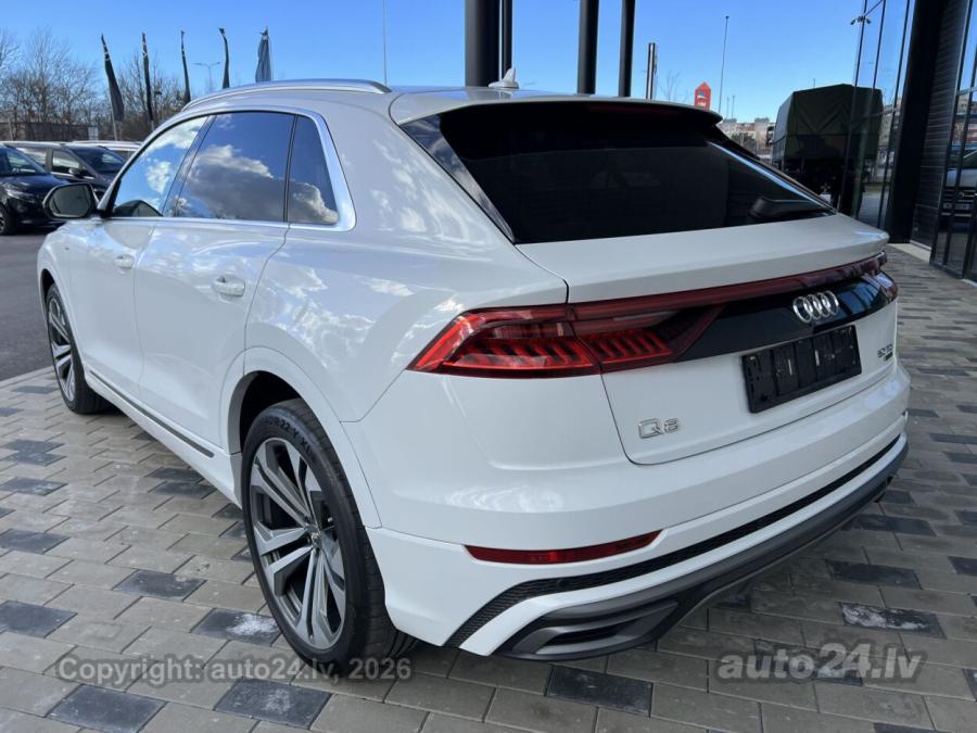 Balts Audi Q8 2019 Tallina, ar dzinēja tilpumu 3.00 L un nobraukumu 177 tūkst. km par 43900 €, foto 4 vietnē AUTOMOTO.COM.LV
