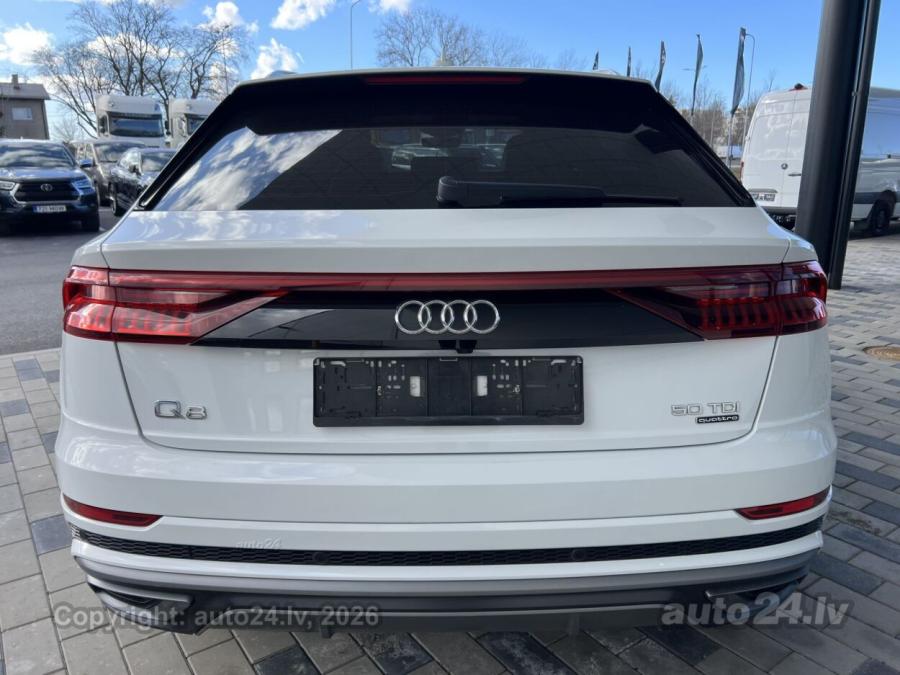 Balts Audi Q8 2019 Tallina, ar dzinēja tilpumu 3.00 L un nobraukumu 177 tūkst. km par 43900 €, foto 6 vietnē AUTOMOTO.COM.LV