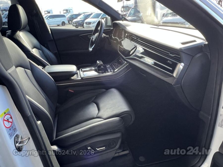 Balts Audi Q8 2019 Tallina, ar dzinēja tilpumu 3.00 L un nobraukumu 177 tūkst. km par 43900 €, foto 12 vietnē AUTOMOTO.COM.LV