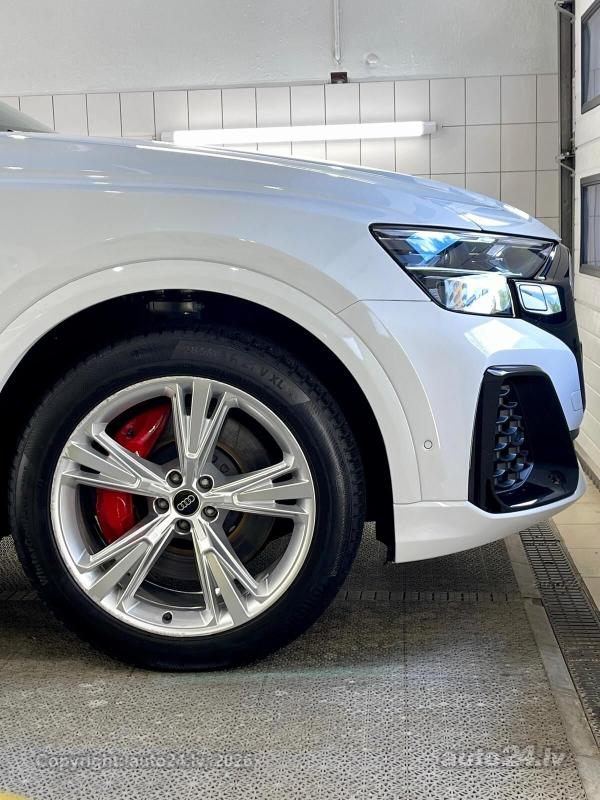 Balts Audi Q8 2024 Tallina, ar dzinēja tilpumu 3.00 L un nobraukumu 14 tūkst. km par 92500 €, foto 7 vietnē AUTOMOTO.COM.LV