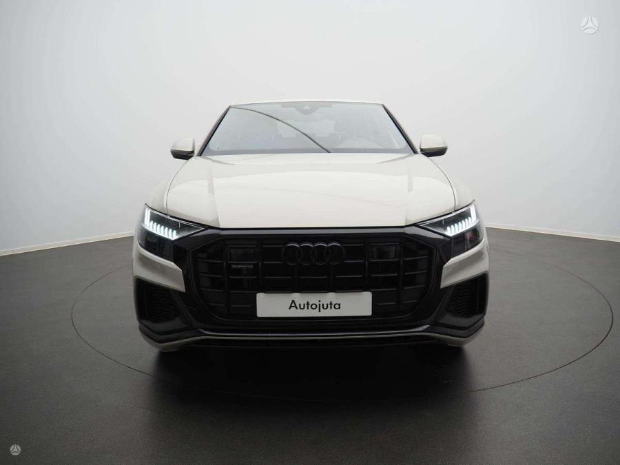 Yellow Audi Q8 2023 in Vilnius, with an engine capacity of 3.00 L and mileage of 74 thousand km for 57500 €, photo 4 on AUTOMOTO.COM.LV